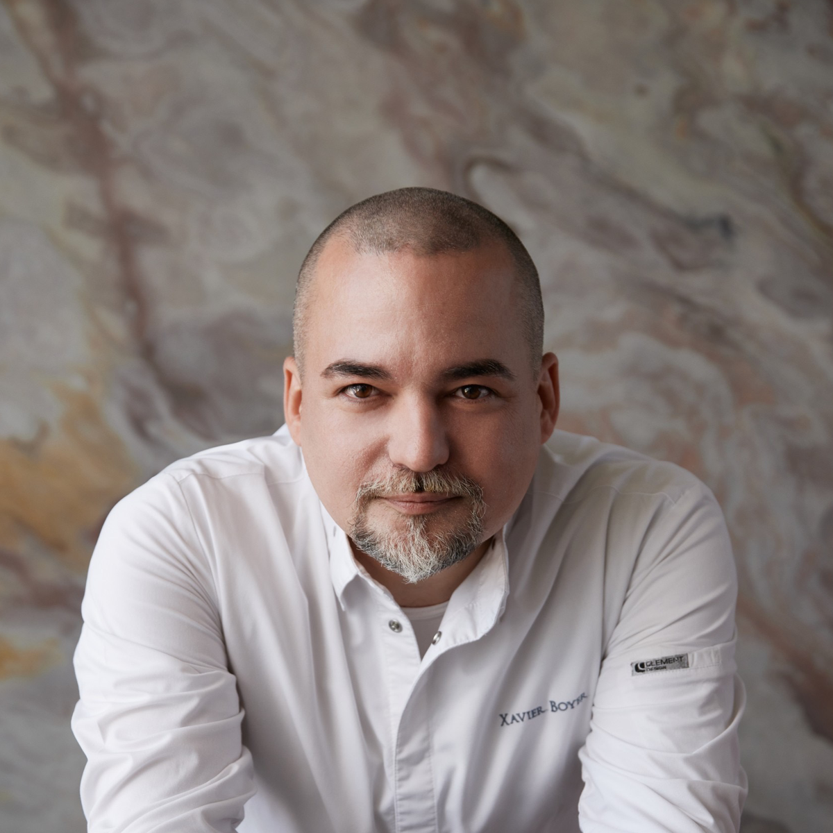 米其林二星天才主廚Xavier Boyer的烹飪哲學，與小草作攜手合作「法式莓果風味」熱紅酒香料包的開發故事 [Part 1]